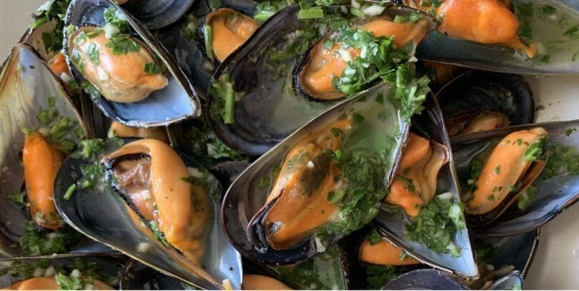 Steamed Mussels in a White Wine Sauce Recipe - The Recipe Website
